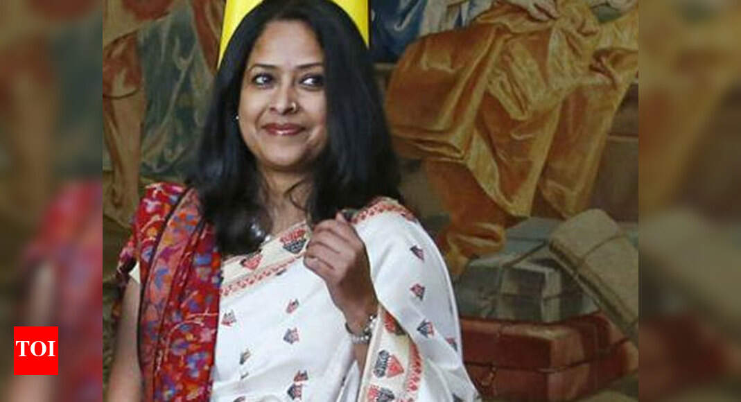 President's daughter Sharmistha exposes Facebook harasser | India News ...