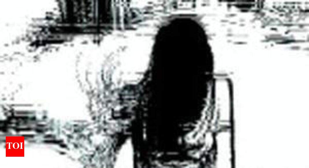 Woman tonsured, tied to tree in Ajmer | Ajmer News - Times of India