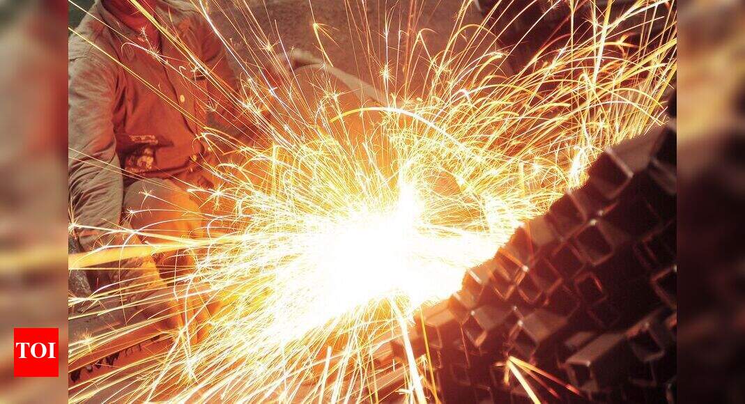 Four welders suffer burn injuries | Hyderabad News - Times of India
