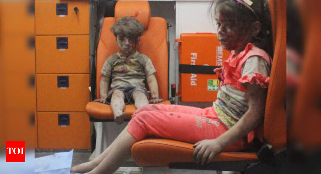 CNN anchor breaks down while reporting on story of injured Syrian boy ... CNN anchor breaks down while reporting on story of injured Syrian boy ...