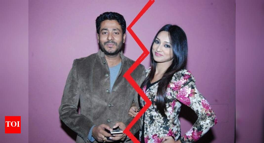 Raj, Mimi headed for a breakup? | Bengali Movie News - Times of India