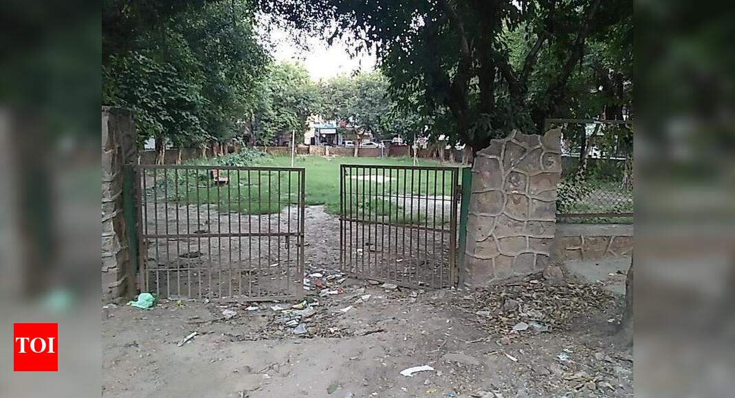 Forsaken park in Rohini - Times of India