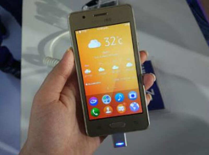 Samsung Z2 first impressions | Gadgets Now