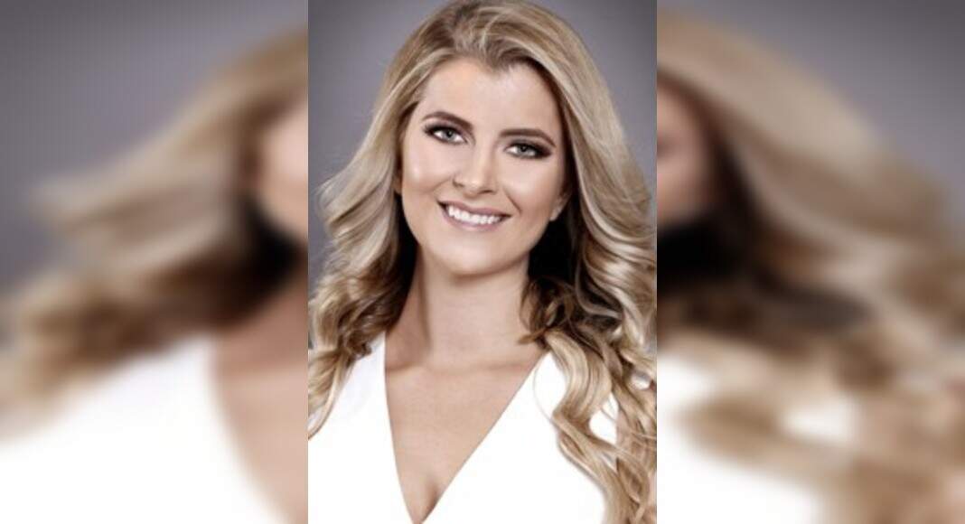 Alexandra Britton crowned Miss International Australia 2016 - Times of ...