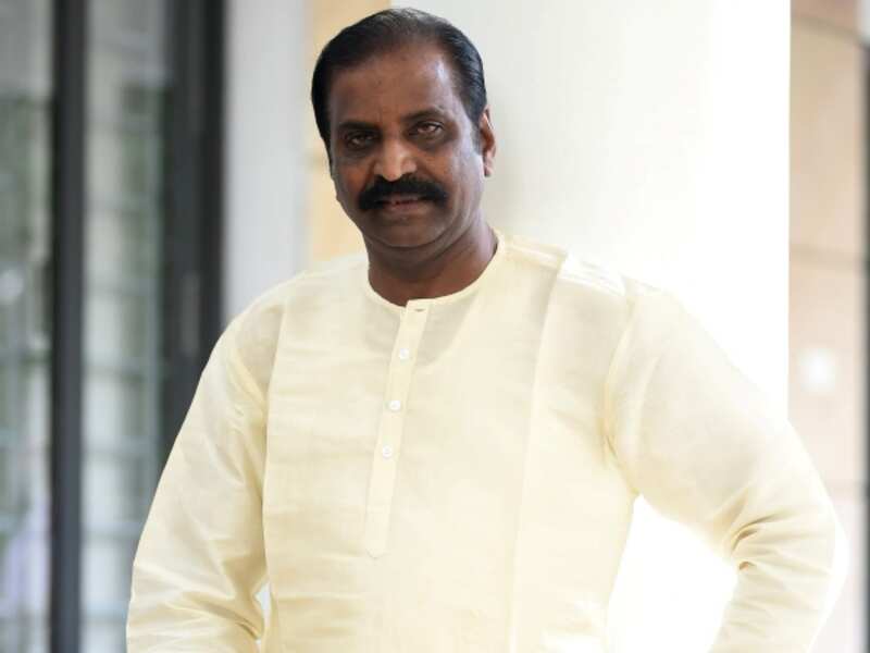 Vairamuthu's song at ex-prez funeral | Tamil Movie News - Times of India