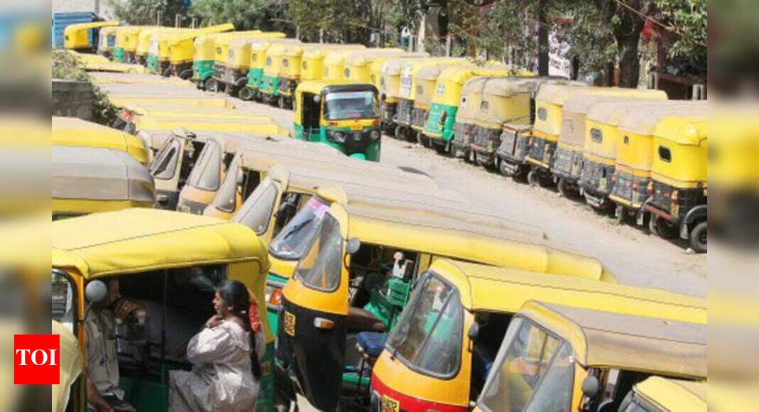Citizens seethe at violence by autos during strike | Pune News - Times ...