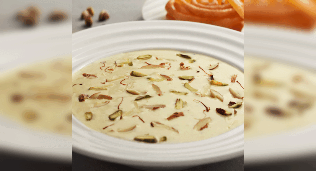 Apple Rabdi Recipe: How to Make Apple Rabdi Recipe | Homemade Apple ...