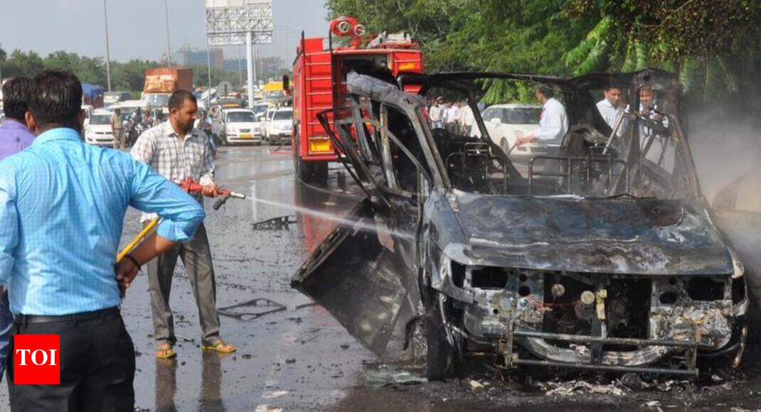 Ambulance catches fire as oxygen cylinder explodes | Gurgaon News ...