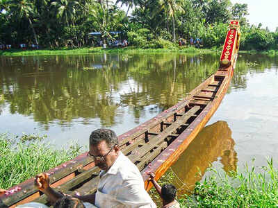 Making a snake boat is a voyage in itself | Kochi News - Times of India