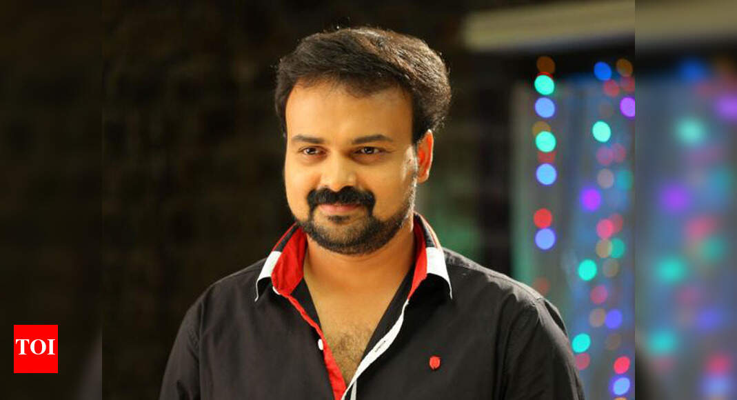 Chackochan to visit ‘Laughing Villa’ - Times of India