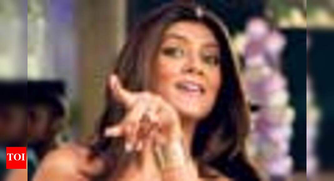 Sush, SRK, Fardeen promise paisa vasool | Hindi Movie News - Times of India