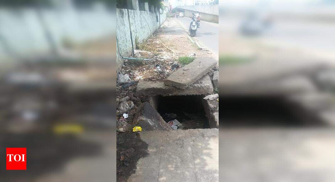 Open sewage line in front of gh - Times of India