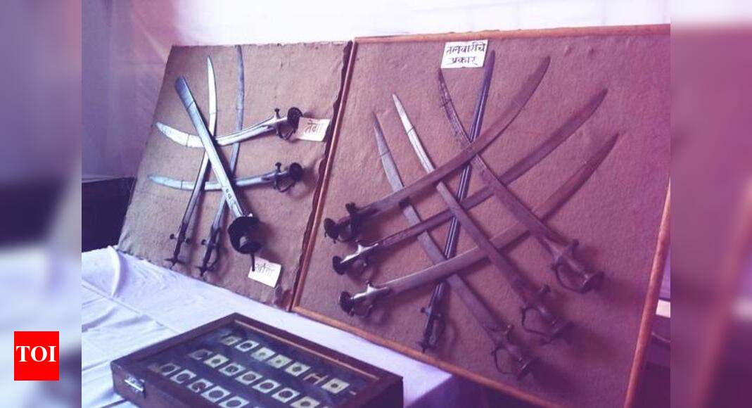 Chhatrapati Shivaji: Thousands throng to see war weapons of Chhatrapati ...