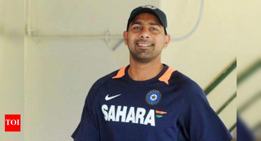 Cricketer Praveen Kumar starts new innings as SP politician | Lucknow ...