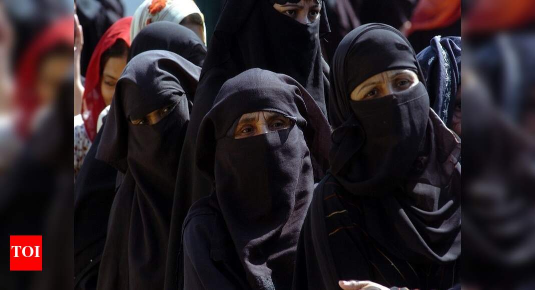 Triple Talaq: Government set to oppose triple talaq in response to Supreme Court notice | India ...