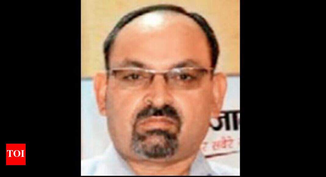 Kullu: Kullu DC shunted out after CM's public outburst | Shimla News ...