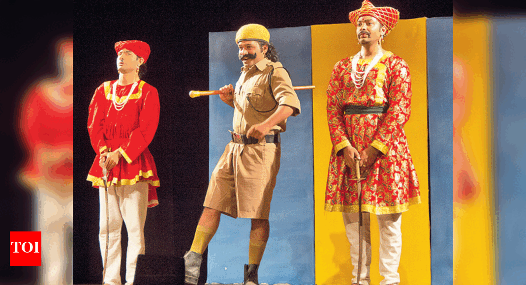 Hyderabad gets a taste of tamasha, a vibrant form of Maharashtra ...