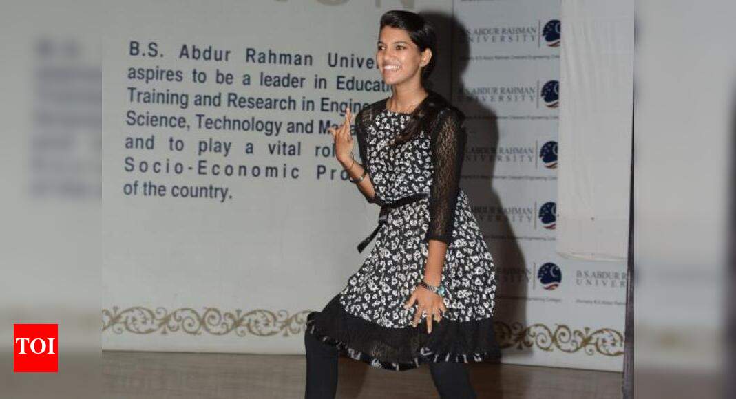 Snigdha sang and danced to win the Oppo Chennai Times Fresh Face 2016 ...