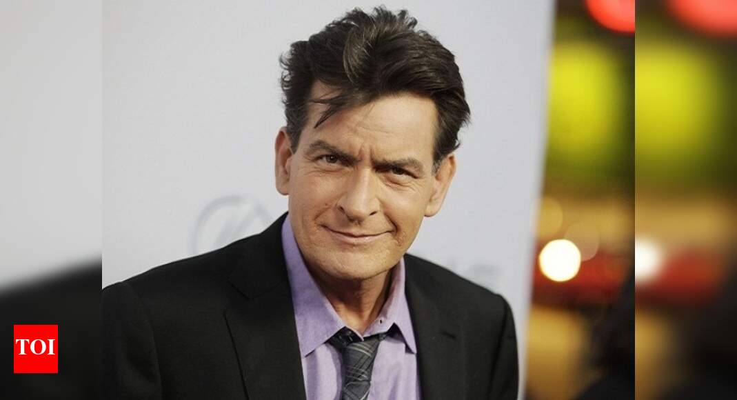 Charlie Sheen to star in 'Mad Families' - Times of India