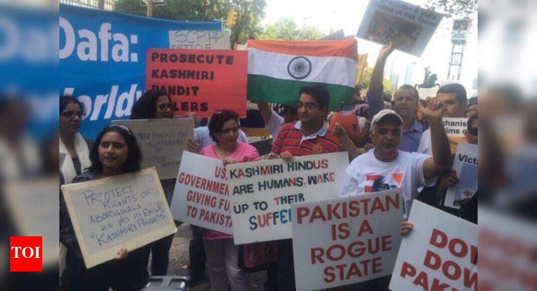 Nawaz Sharif: Baloch, Indians protest as Nawaz Sharif addresses UN ...
