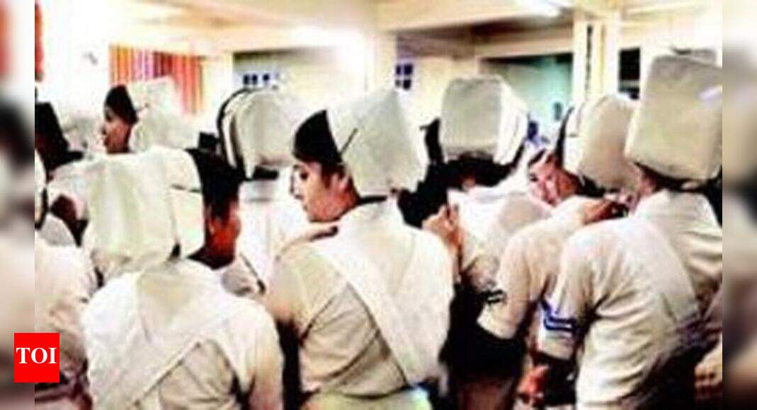 Hospital Nurses: Now, equal pay for private and state-run hospital ...