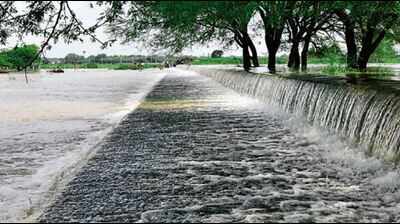 Telangana rains: 15 colonies flooded after heavy rain in Warangal ...