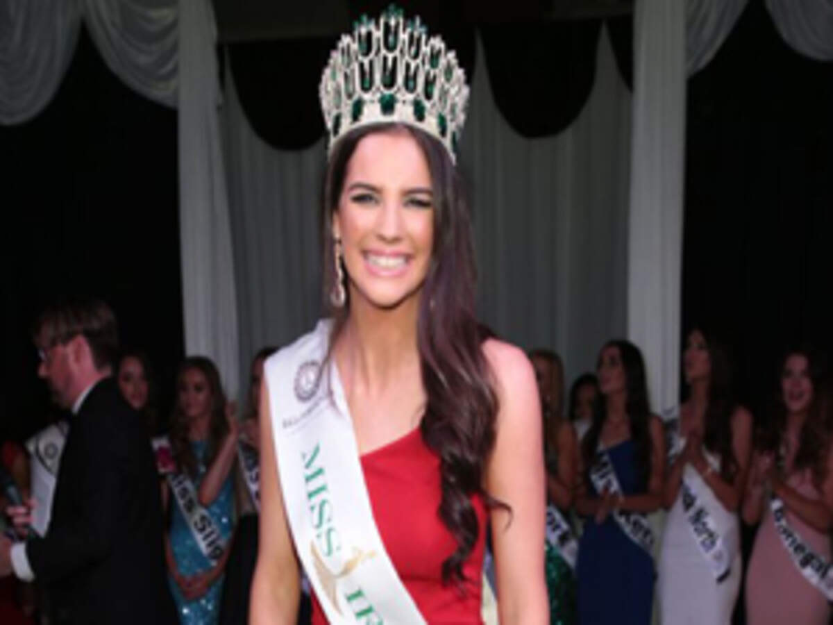Niamh Kennedy crowned Miss World Ireland 2016