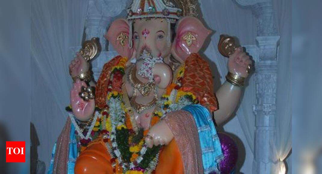 Ganesh Ghat: 1.3 quintals silver to decorate Ganesh Ghat puja pandal ...