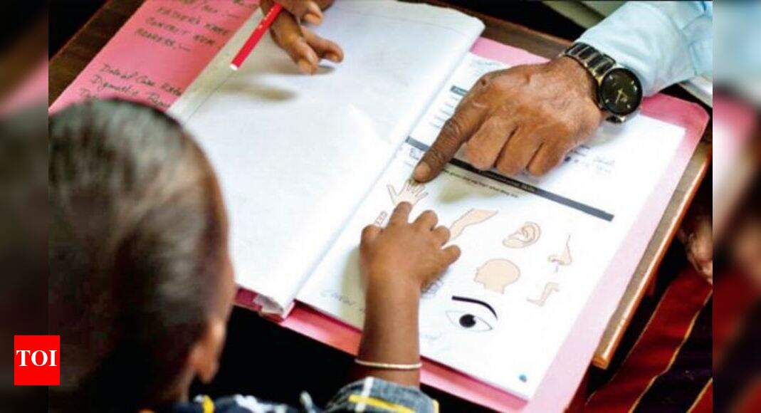 Deaf Kids : They help parents learn to communicate with deaf kids ...