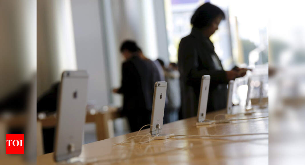 IPhone: Customs in Delhi bust iPhone smuggling racket; 1 arrested ...