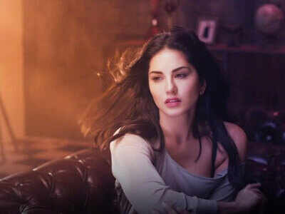 Fuddu Movie Review, Trailer, Synopsis, Cast & Crew | Hindi Movie News ...