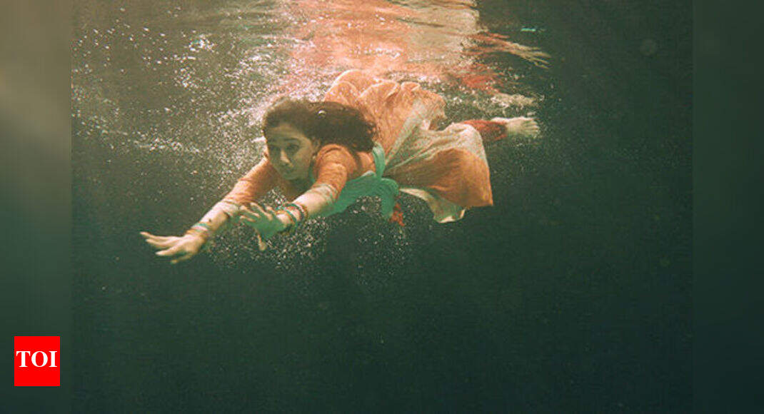 First ever underwater sequence on Marathi TV - Times of India