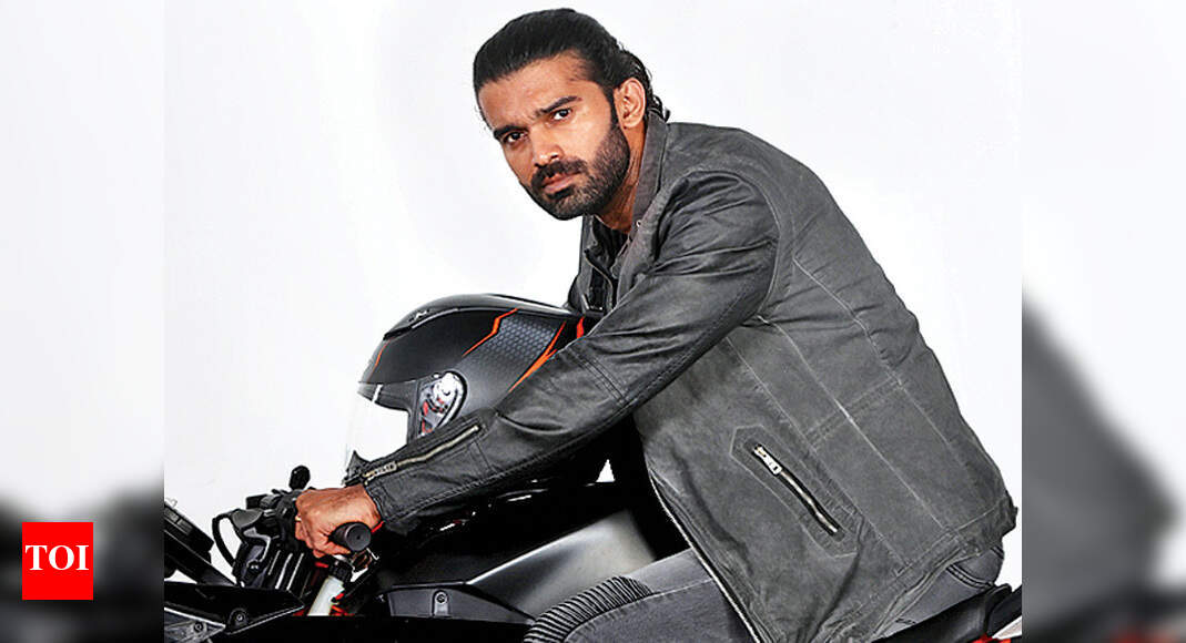 Sumesh Krishnan to fight it out with Sreesanth | Malayalam Movie News - Times of India