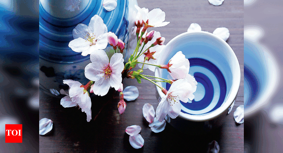 7 edible flowers - Times of India