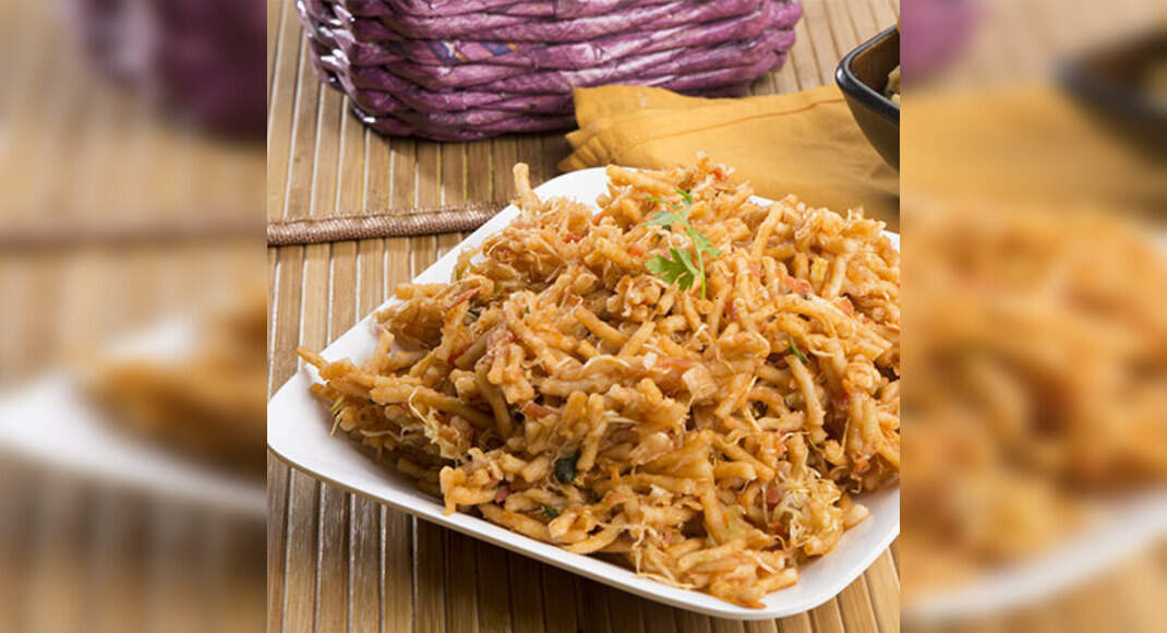 Chinese Bhel Recipe: How to Make Chinese Bhel