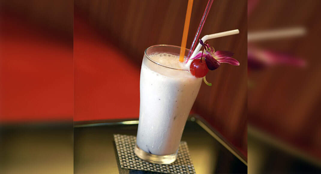 Mix Fruit Vanilla Shake Recipe: How to Make Mix Fruit Vanilla Shake ...