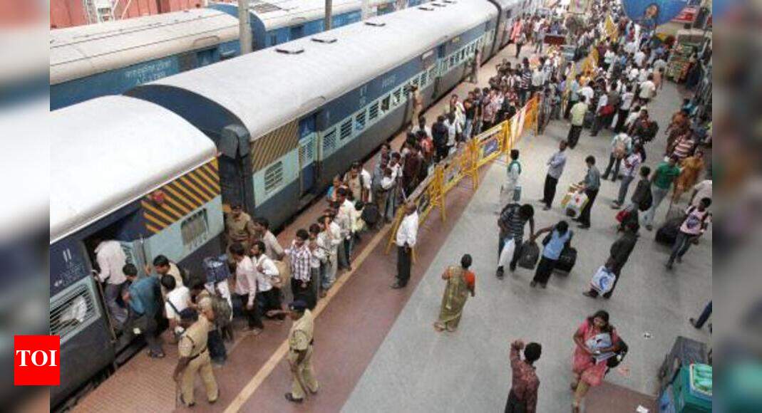 Saurashtrians demand daily run of Surat-Mahuva Express train | Surat ...