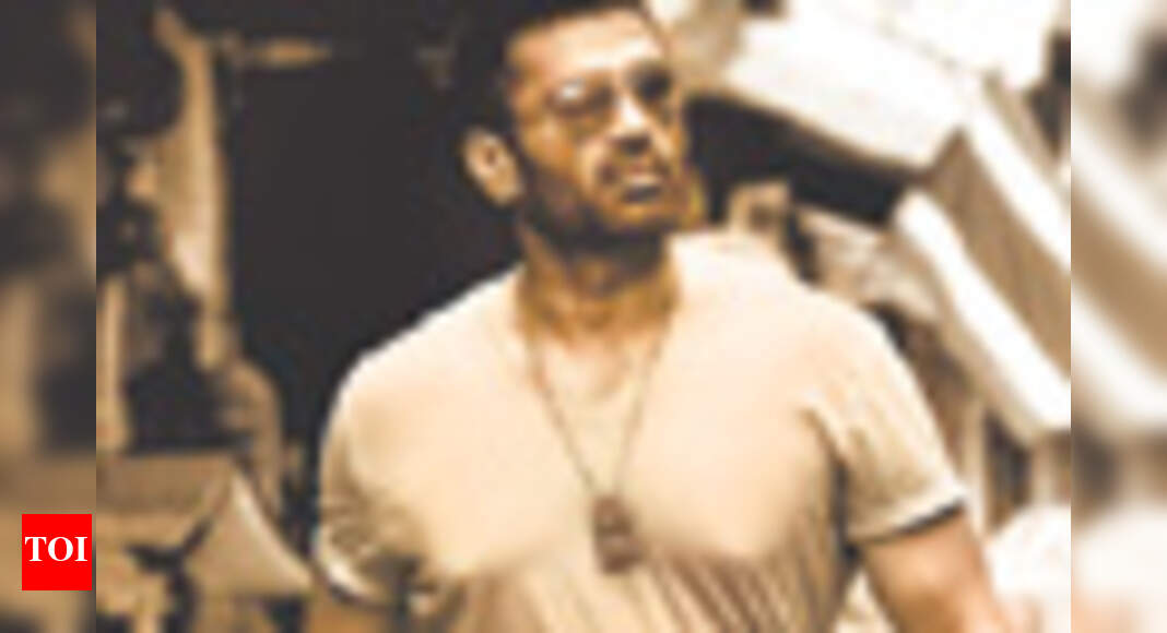 I chose to work with young directors: Suniel | Hindi Movie News - Times ...