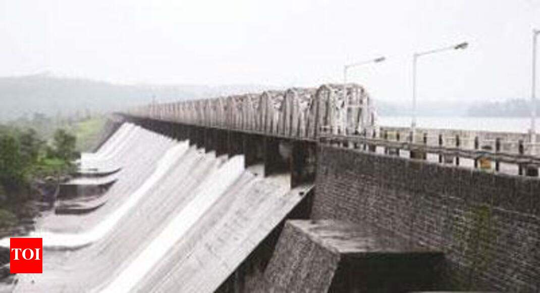 Water level in Ukai dam likely to cross 343 feet | Surat News - Times ...