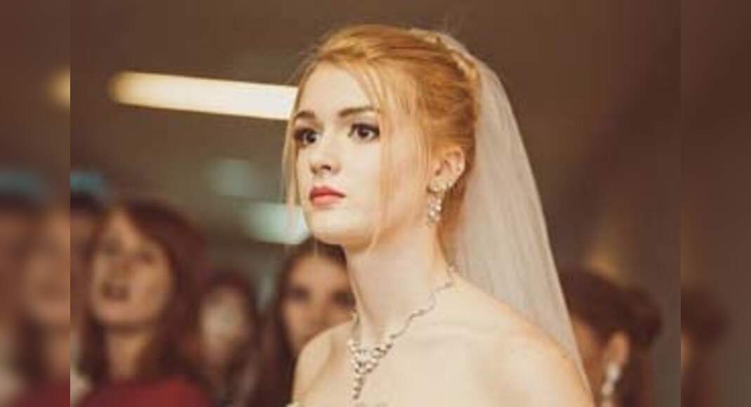 Alice Manenok crowned Miss International Russia 2016 - Times of India