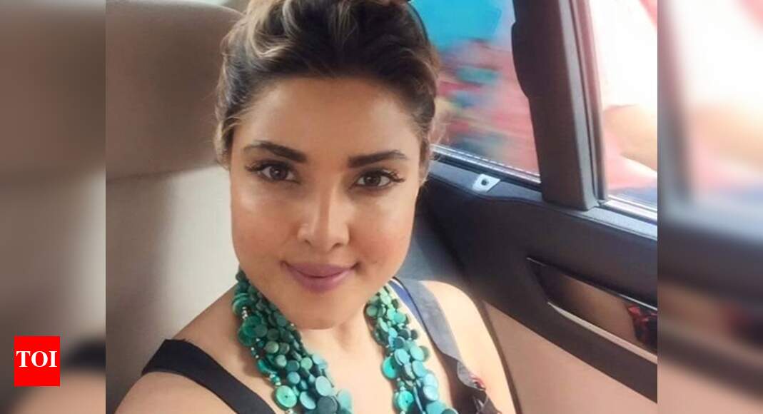 Ruchika Singh Bigg Boss 10 Contestant: Ruchika Singh Profile, Photos ...