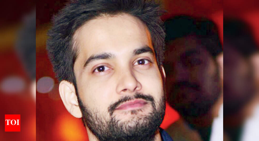 Pratik makes his Bollywood debut - Times of India