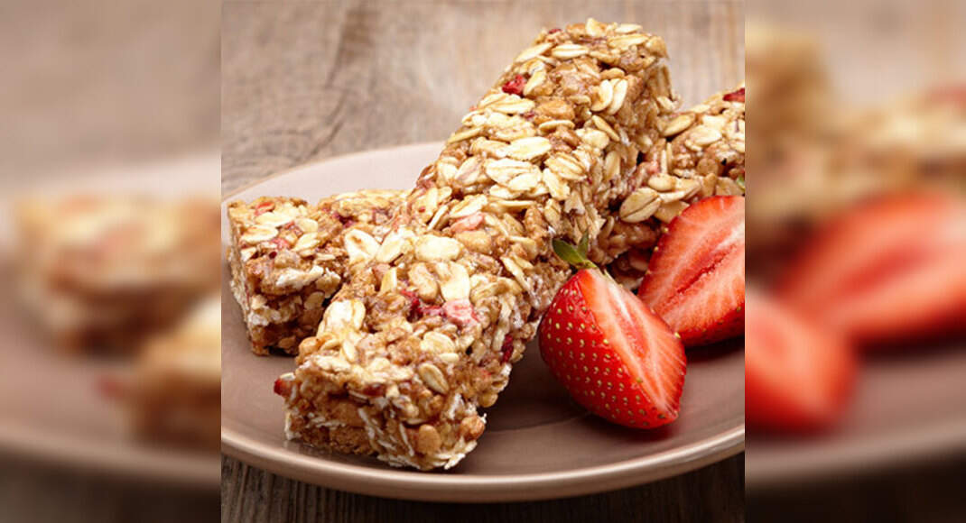 Mixed Berries Breakfast Bars Recipe: How to Make Mixed Berries ...