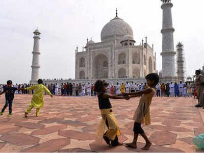 Taj Mahal: Burning of municipal waste discolouring Taj Mahal: Study ...