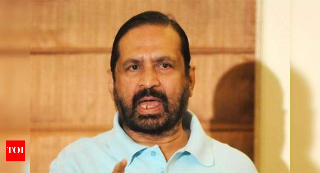 Suresh Kalmadi: Chavan ignores Suresh Kalmadi chorus | Pune News ...