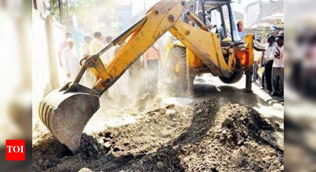 Road encroachment cleared in Bommanahalli | Bengaluru News - The Times ...