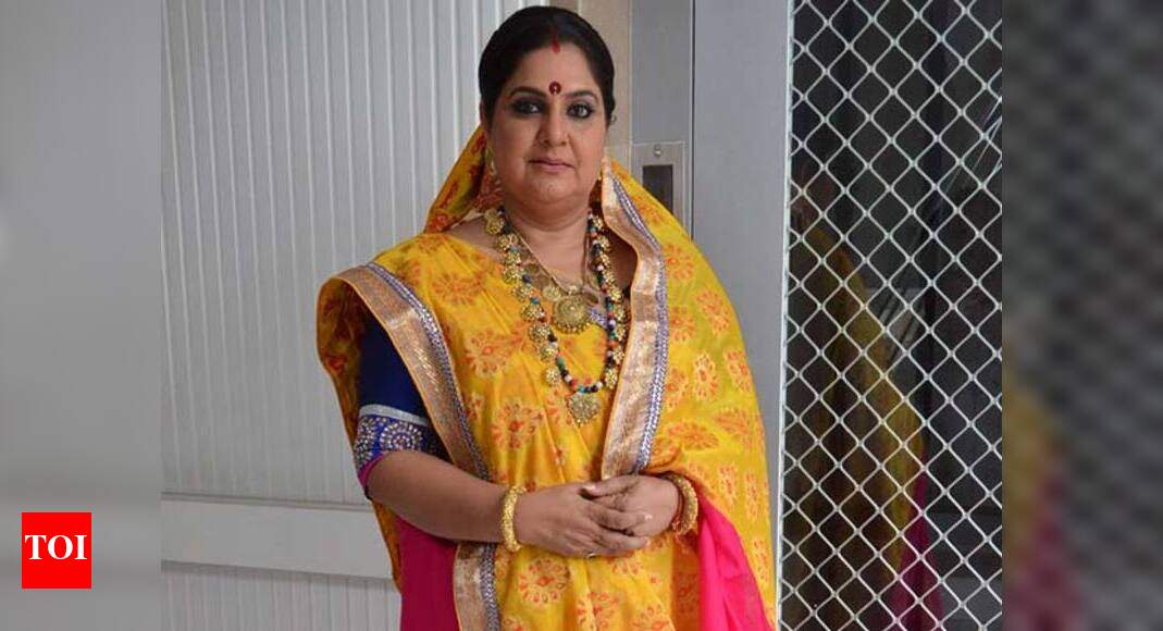 Vandana Pathak returns to 'Saathiya...' after five months - Times of India
