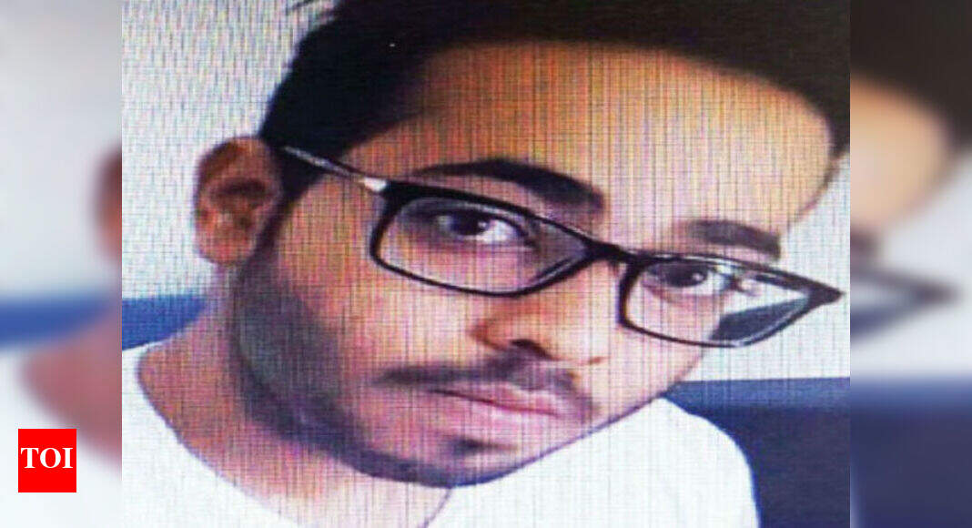 Shaggy: Call centre scam: Kingpin fled to Gulf during raid | Mumbai ...