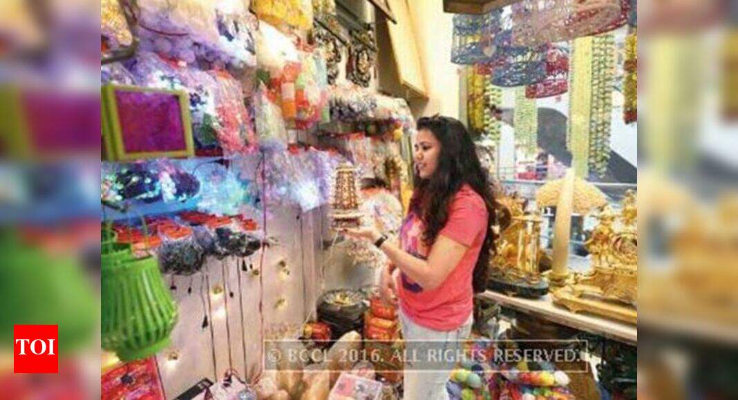 Diwali 2016: Diamond City Surat, lights up for festival of lights ...