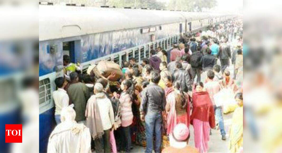 Railways, bus operators cash in on huge rush | Pune News - Times of India
